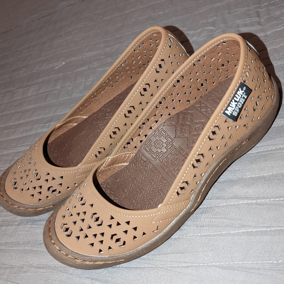 Muk Luks | Shoes | Muk Luks Sport Womens Slip On | Poshmark